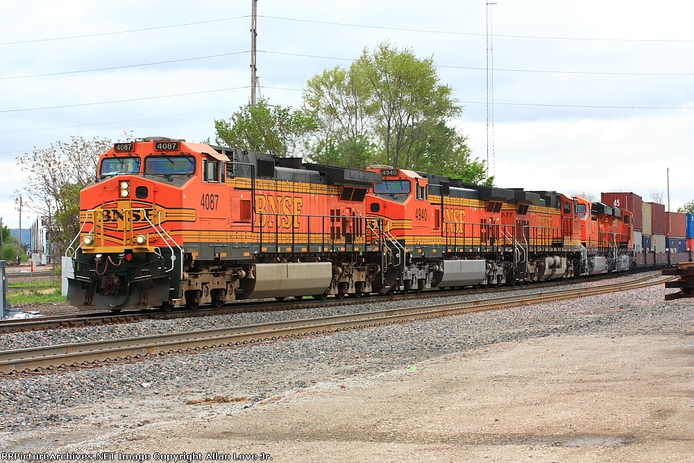 BNSF 4087 west